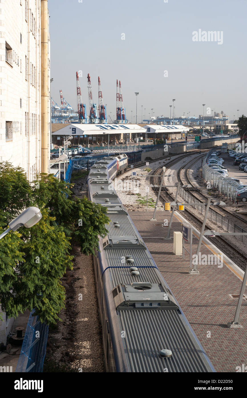 Israel railway hi-res stock photography and images - Alamy