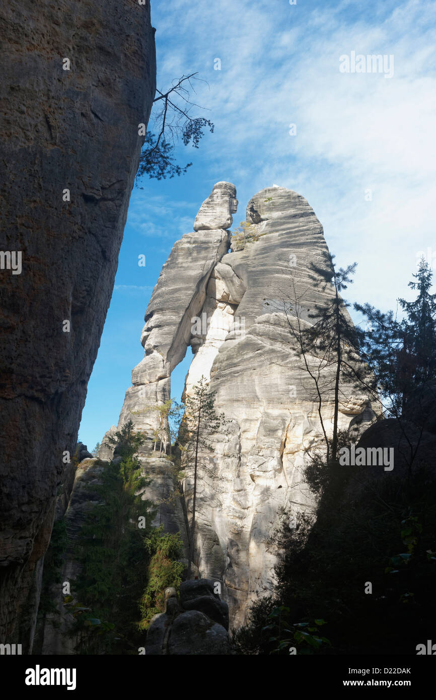 Milenci (The Lovers) Rock formation, Adrspach Rocks, East Bohemia ...