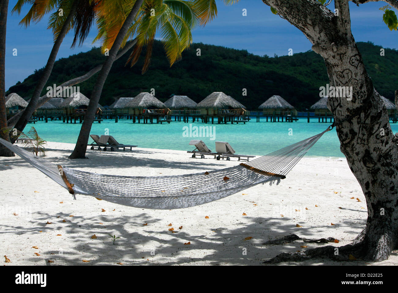 Lazy beach days hi-res stock photography and images - Alamy