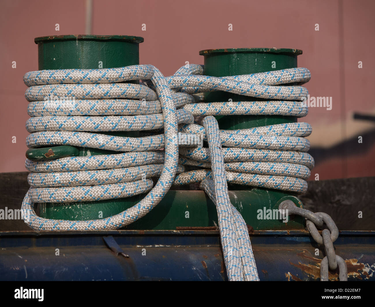 ropes wrapped around the bitt Stock Photo - Alamy