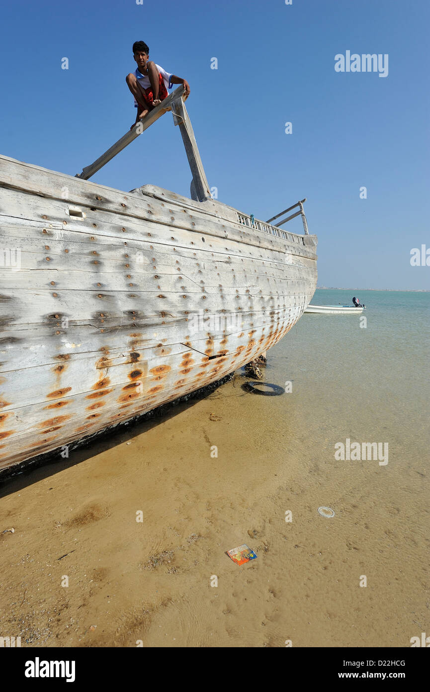 Bengali Fisherman High Resolution Stock Photography and Images - Alamy