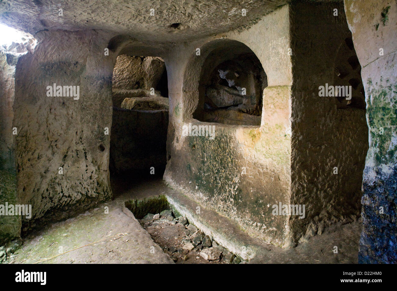 Akrie & Palazzolo Acreide: one of the 'Intagliata', Christian burial ...