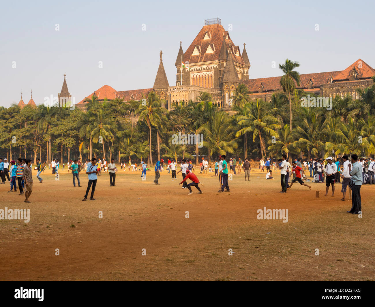 Weekend cricket matches at the Maidan Park, Mumbai, Bombay, India Stock ...