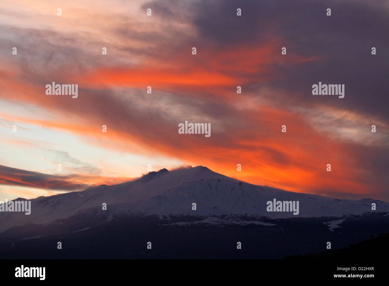 Sunset over the volcano Mount Etna in Sicily, Italy, viewed from ...