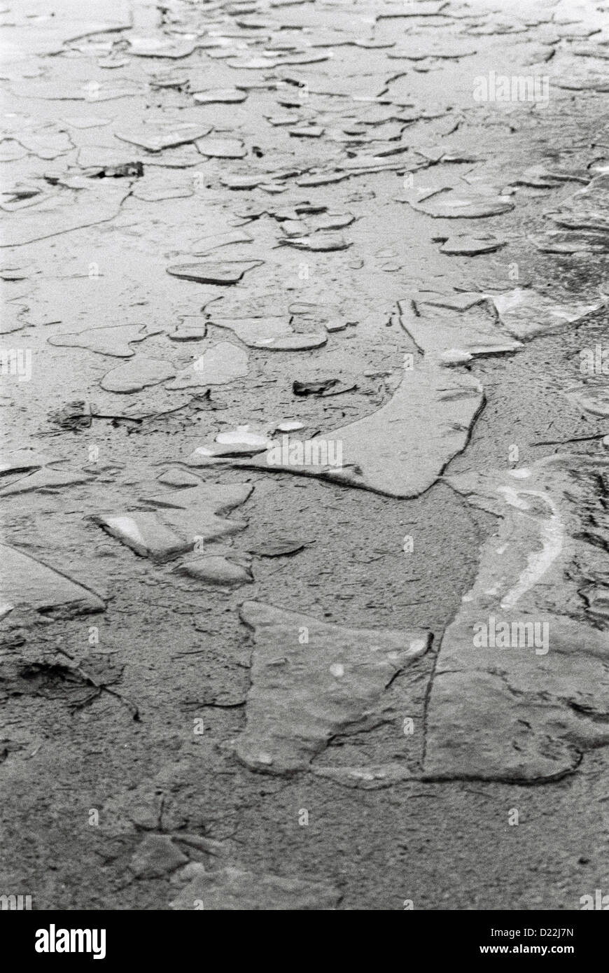 Ice geometry hi-res stock photography and images - Alamy