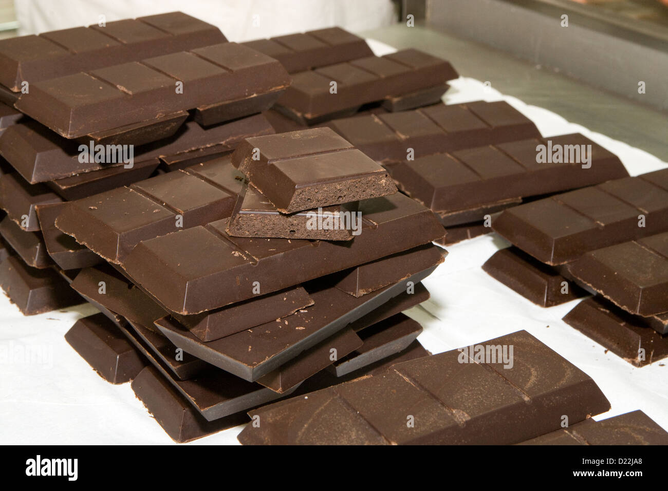 Modica: chocolate making Stock Photo - Alamy
