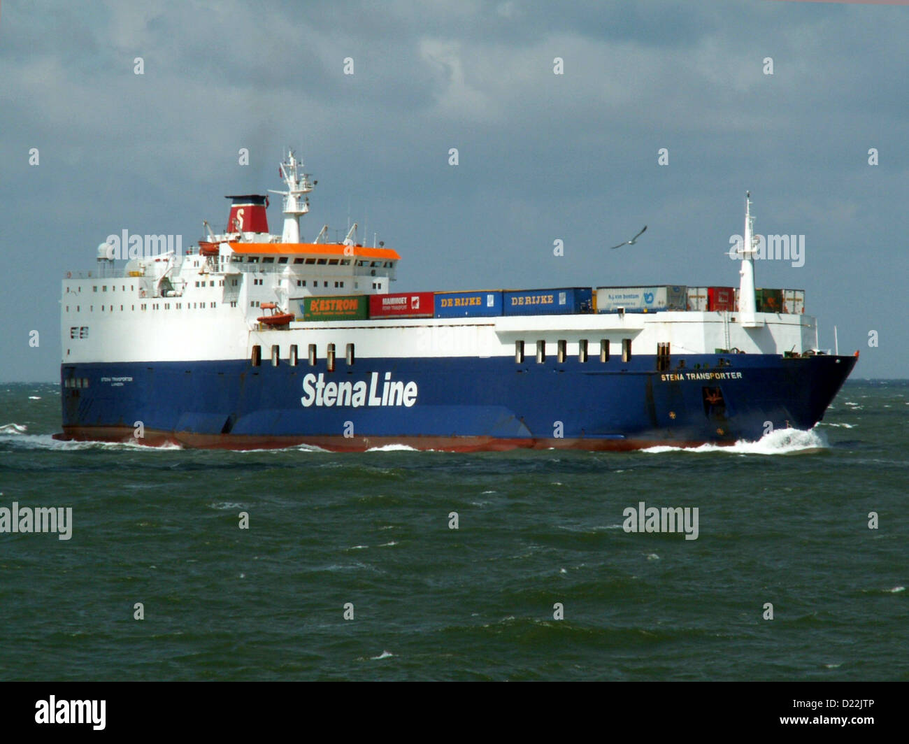 Stena transporter cargo vessel hi-res stock photography and images - Alamy