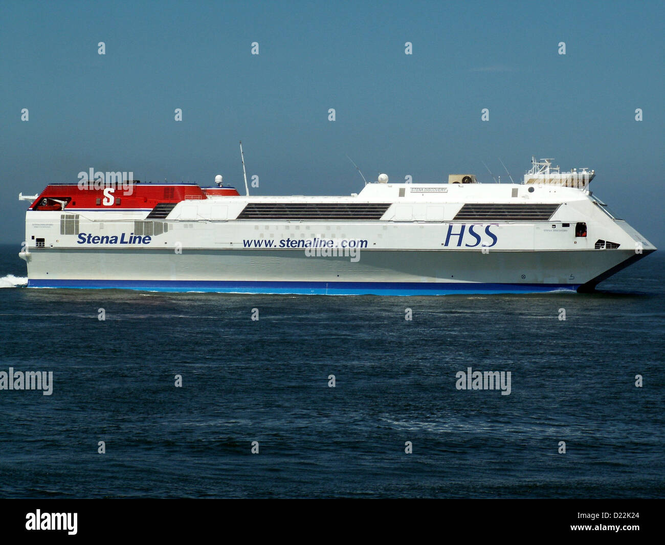 The HSS Stena Discovery is a high-speed ferry designed for efficient ...
