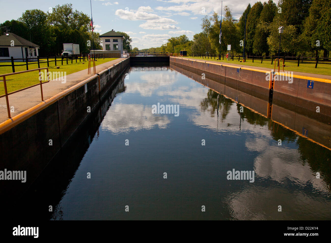 Historic erie canal hi-res stock photography and images - Alamy