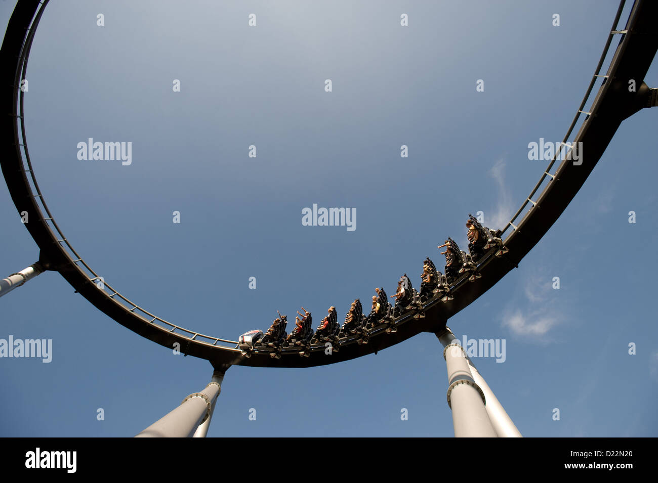 Looping star roller coaster hi-res stock photography and images - Alamy