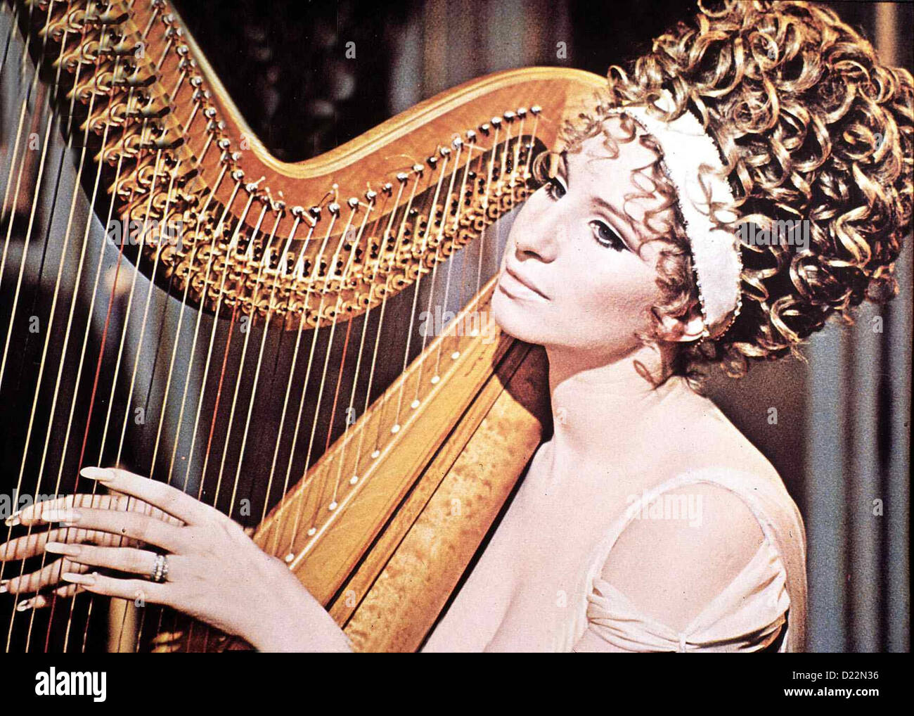 Einst Kommt Der Tag.. On Clear Day You Can See Forever Barbra Streisand ...