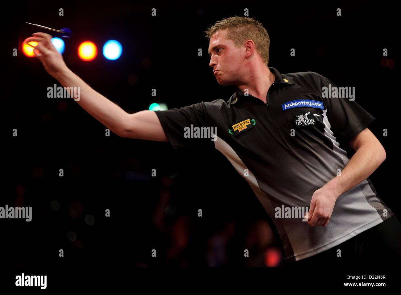 World darts championship frimley green hi-res stock photography and ...