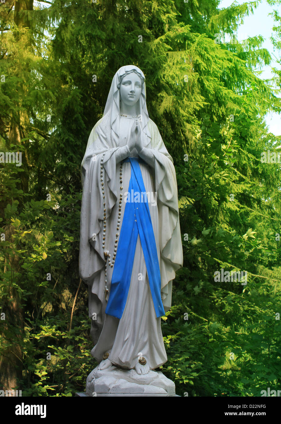 Virgin Mary statue Stock Photo - Alamy