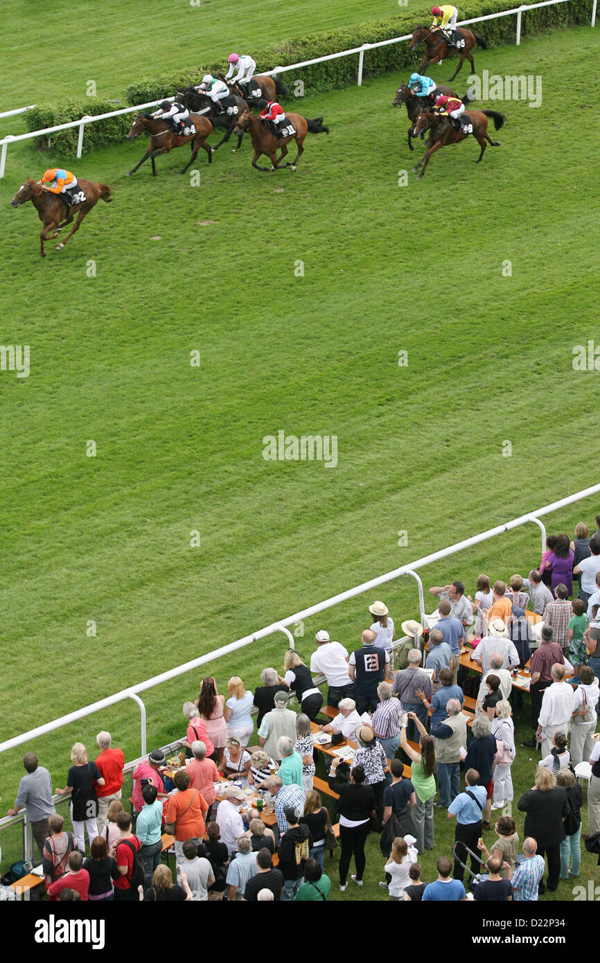 Hamburg, Germany, horse race at Hamburg Airport Stock Photo - Alamy
