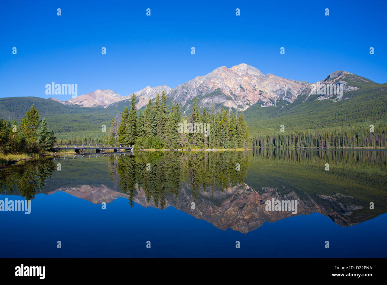 Pyramid island jasper hi-res stock photography and images - Alamy