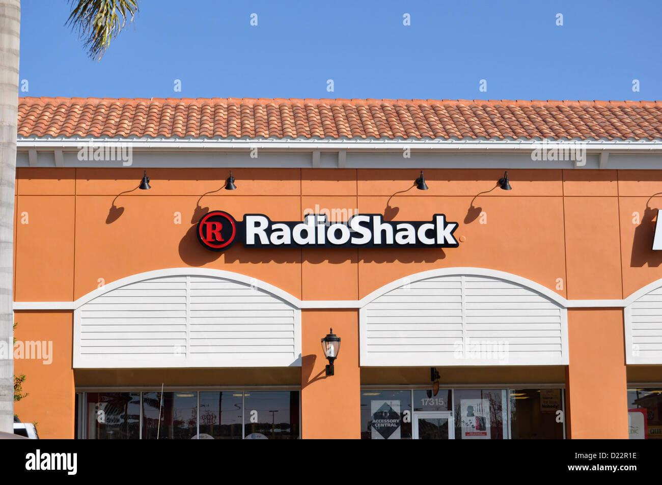 Radioshack hi-res stock photography and images - Alamy