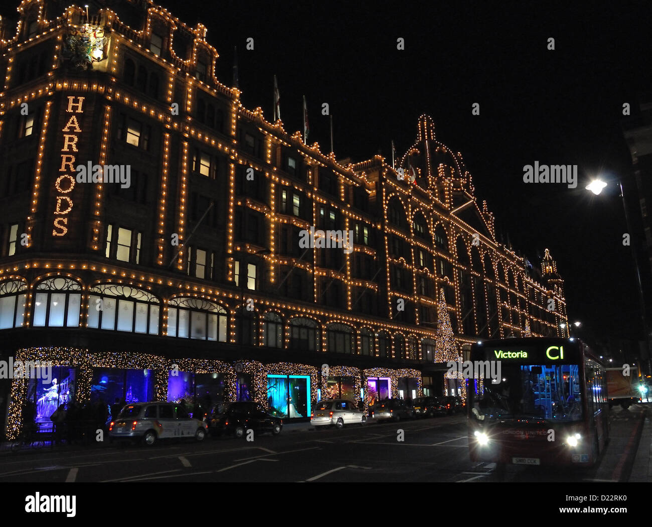 View of Harrods department store, Knightsbridge, London Stock Photo - Alamy