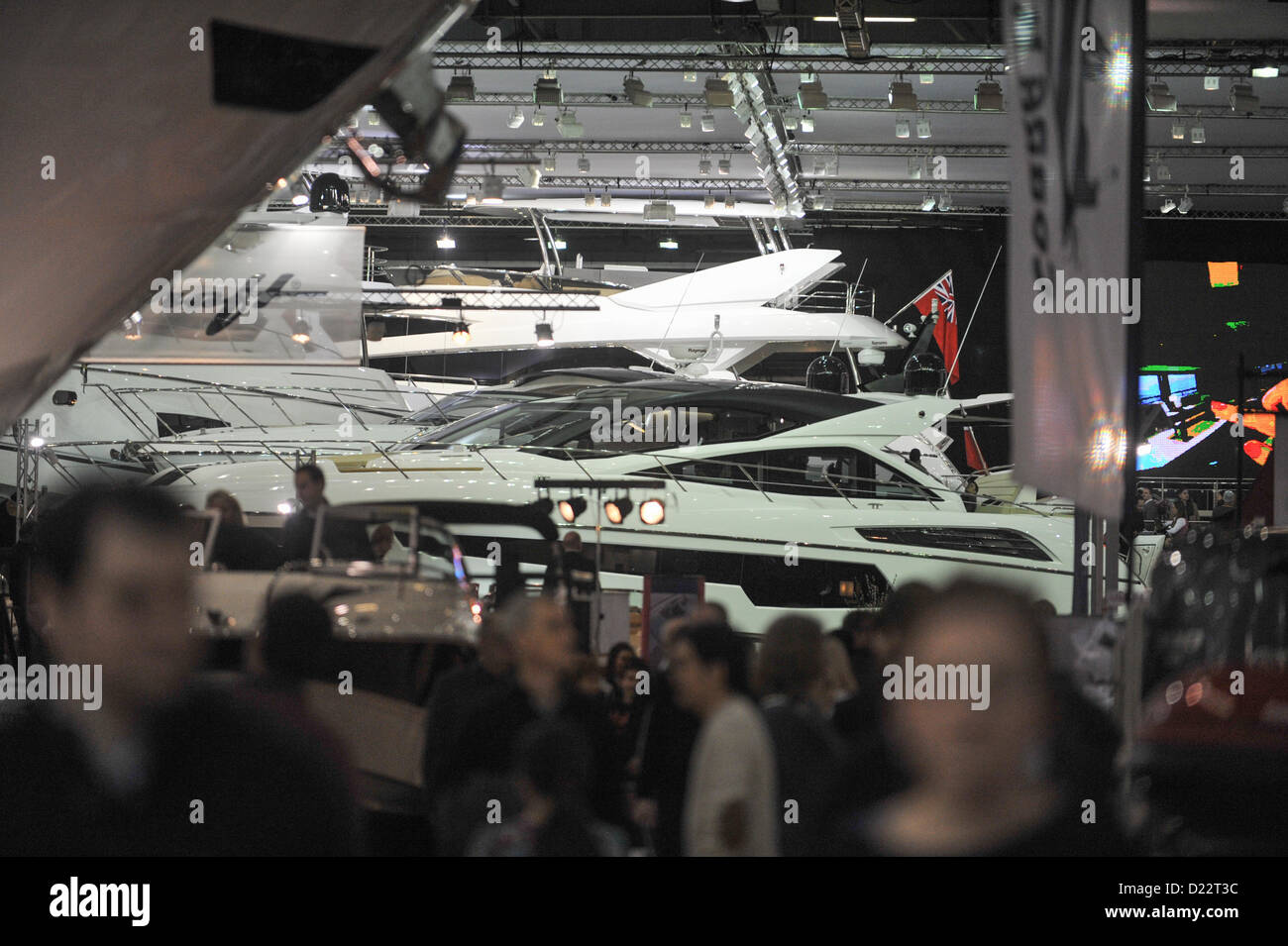 Excel, London, UK. 12th January 2013. The crowds fill Excel at the Boat ...