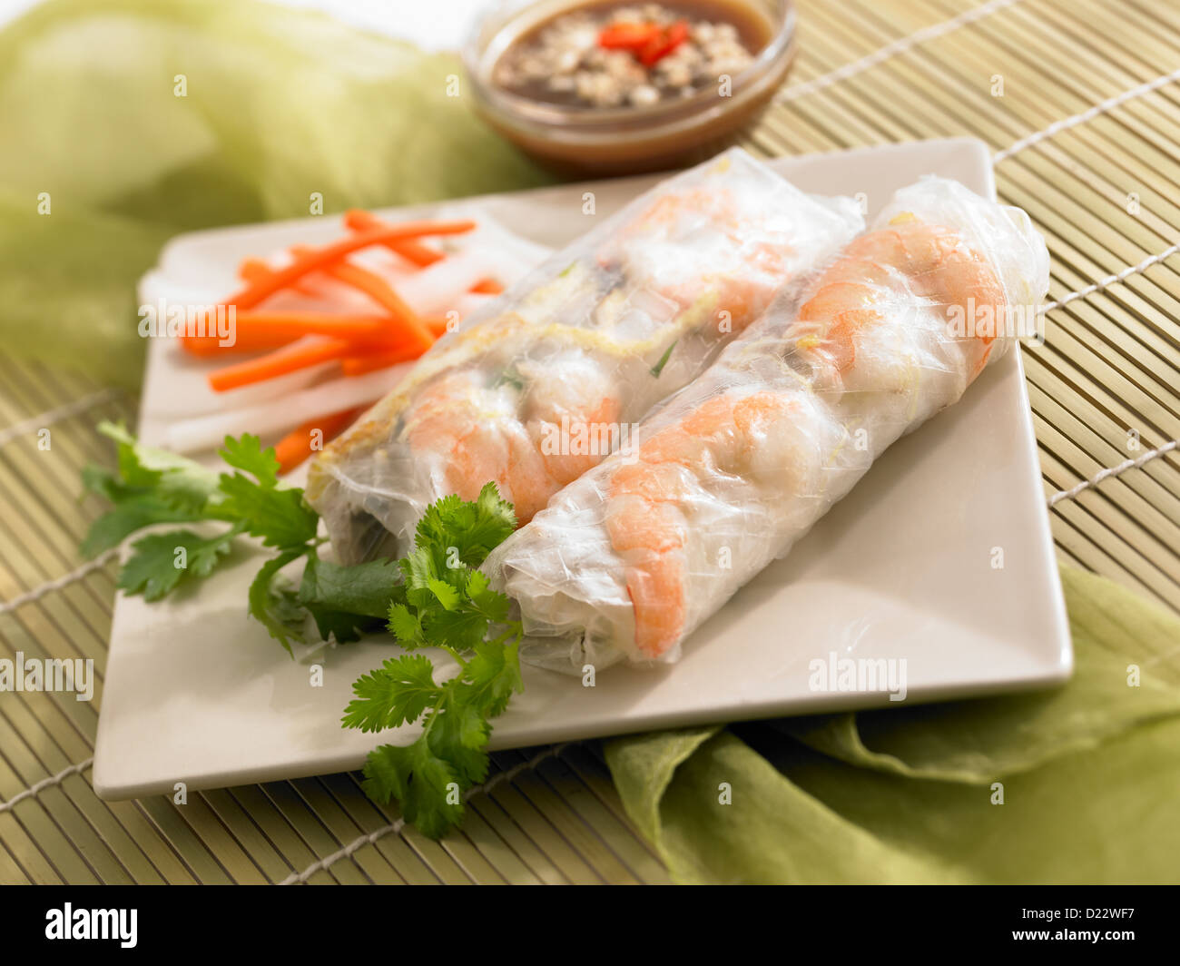 Vietnamese shrimp spring rolls Stock Photo - Alamy