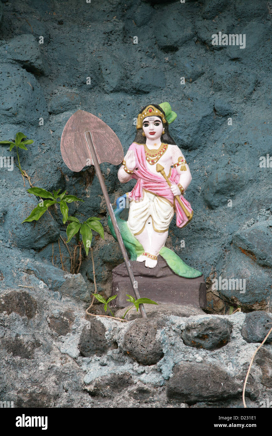 Bois Cheri, Mauritius, Hindu Goetterstatue in a temple Stock Photo - Alamy