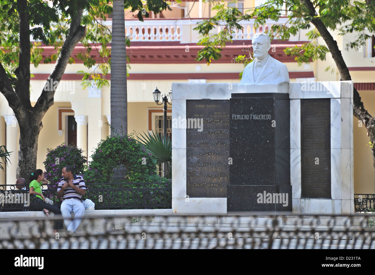 Perucho Figueredo monument, Parque Cespedes, Bayamo, Cuba Stock Photo ...