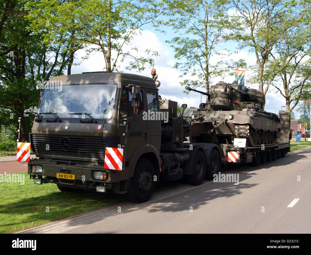 Royal dutch army hi-res stock photography and images - Alamy