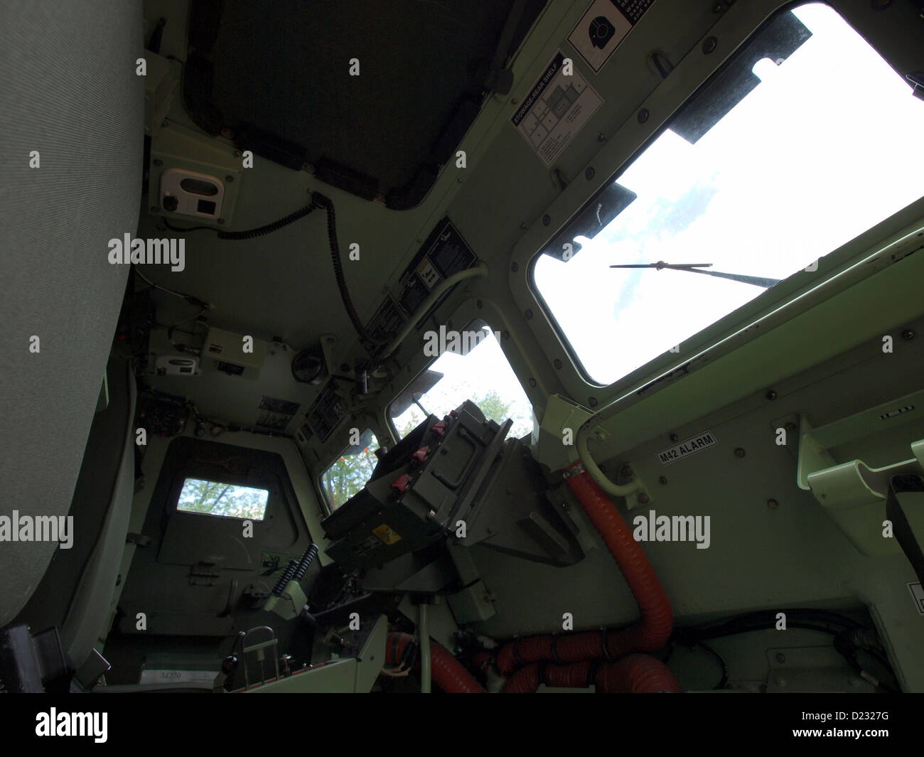 Multiple launch rocket system hi-res stock photography and images - Alamy