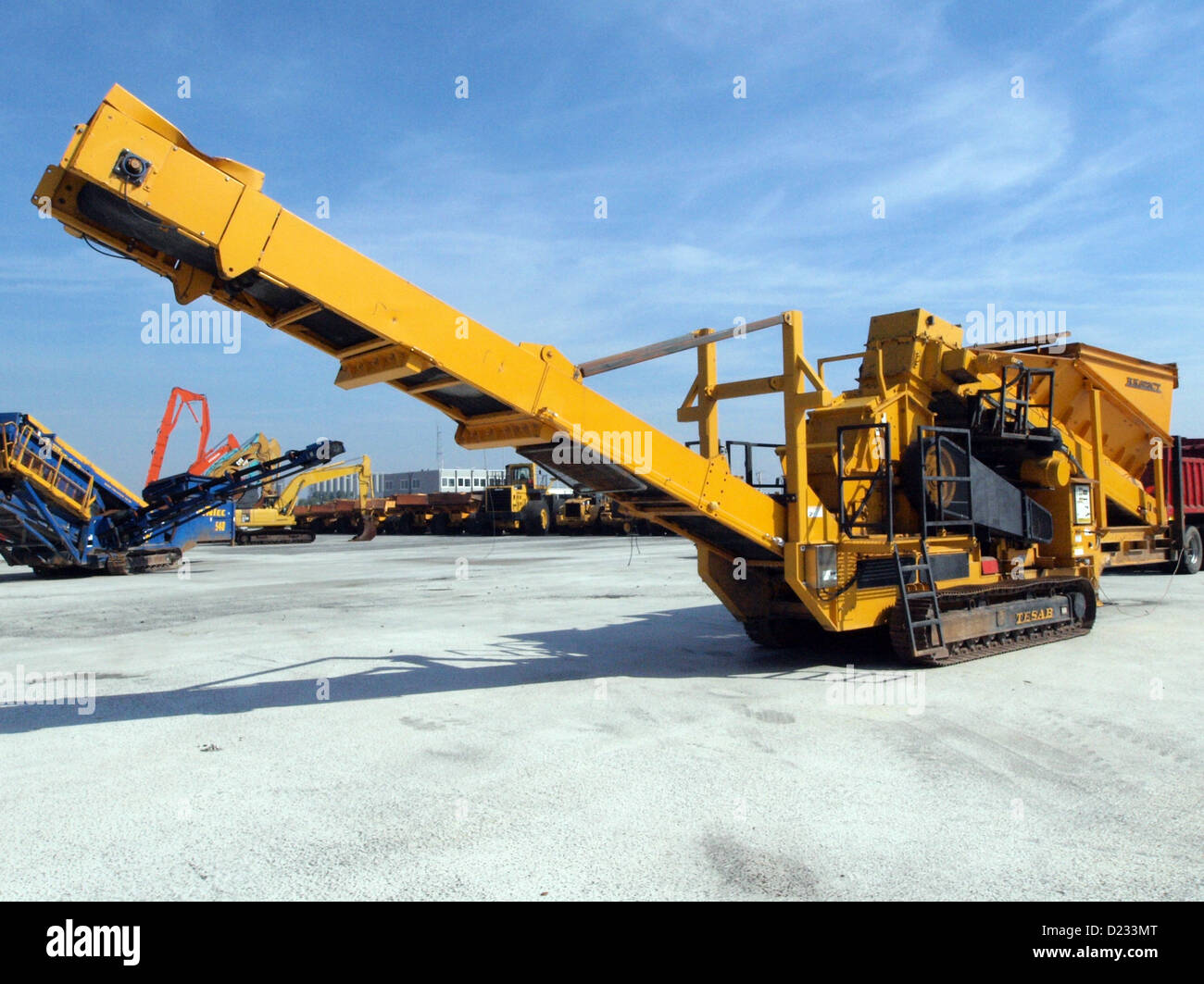 The Tesab RK623CT is a mobile impact crusher used in construction and ...