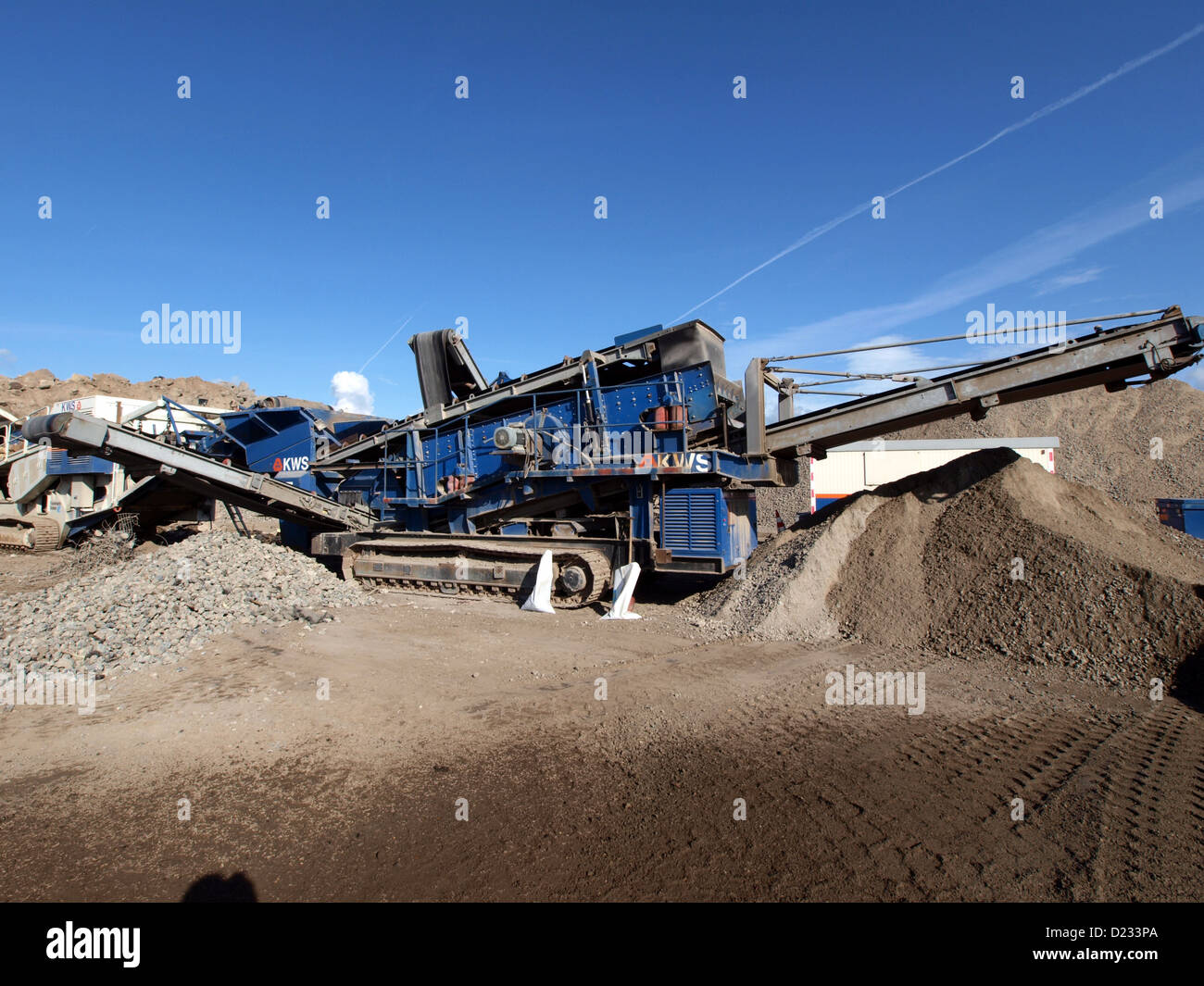 Screener operations hi-res stock photography and images - Alamy