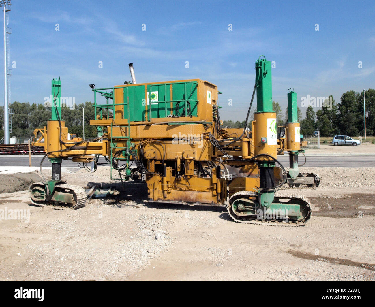 The Drion 2500 is a high-performance concrete paver used in road ...