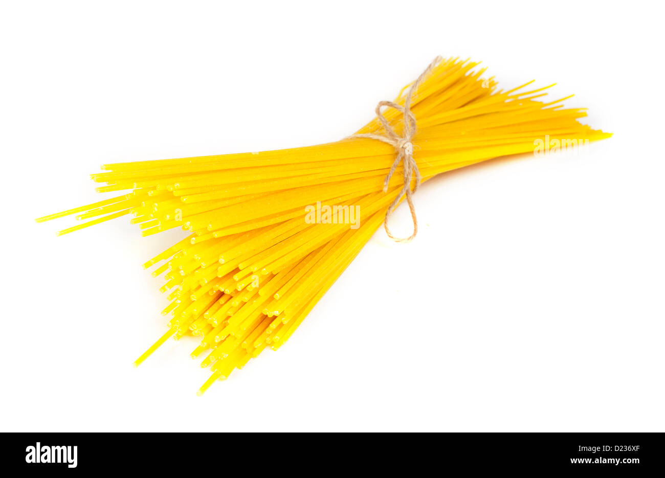 Bundle of spaghetti white isolated Stock Photo - Alamy