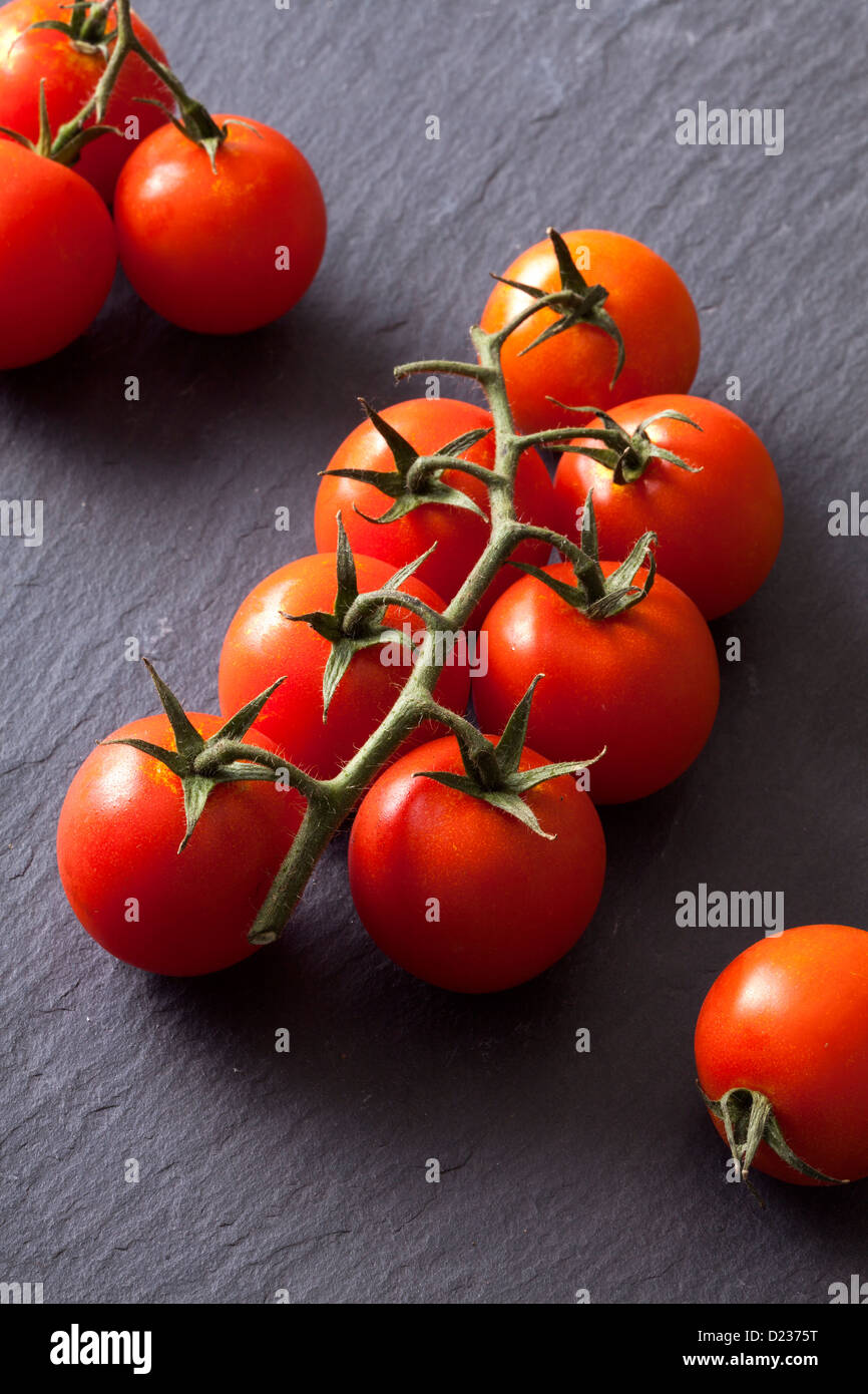 Tomatoes not ripe hi-res stock photography and images - Alamy