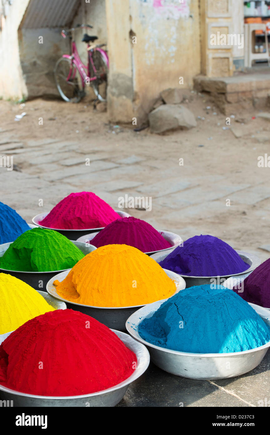 Indian colour powder hi-res stock photography and images - Alamy