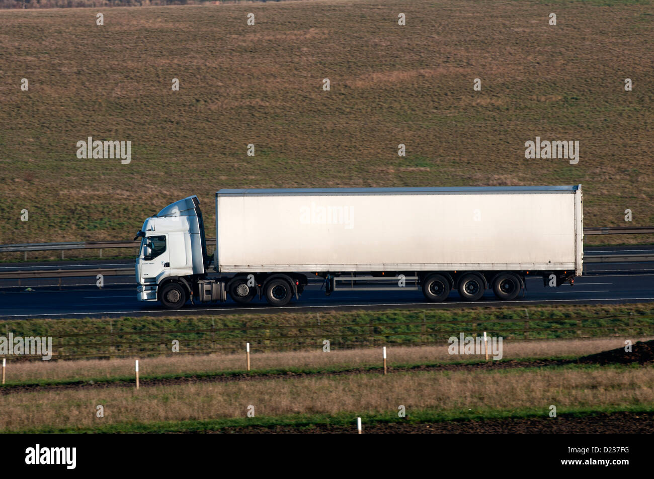 Lorry side view hi-res stock photography and images - Alamy