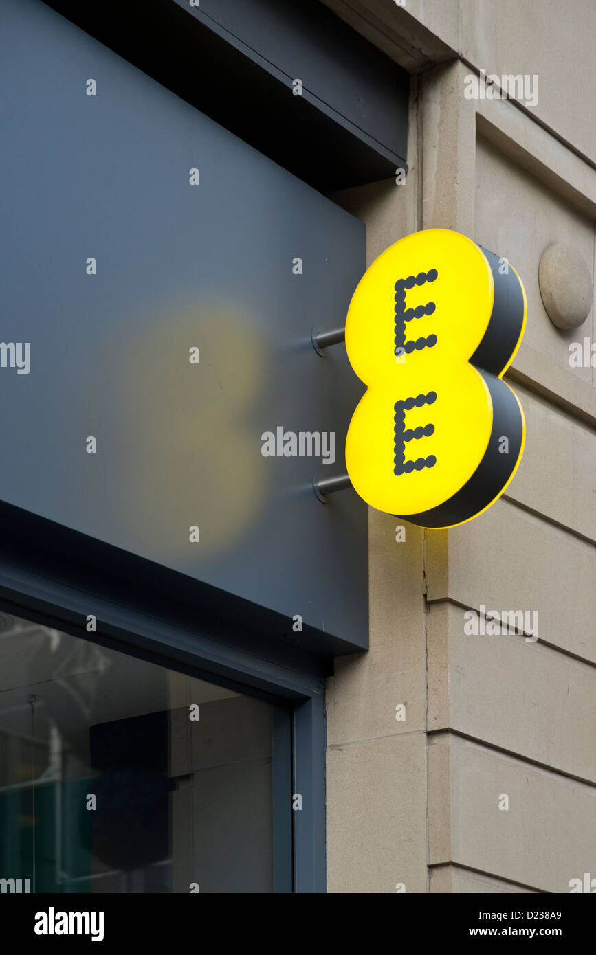 Ee Mobile Logo 712 Bt Ee Photos & High Res Pictures Getty Images