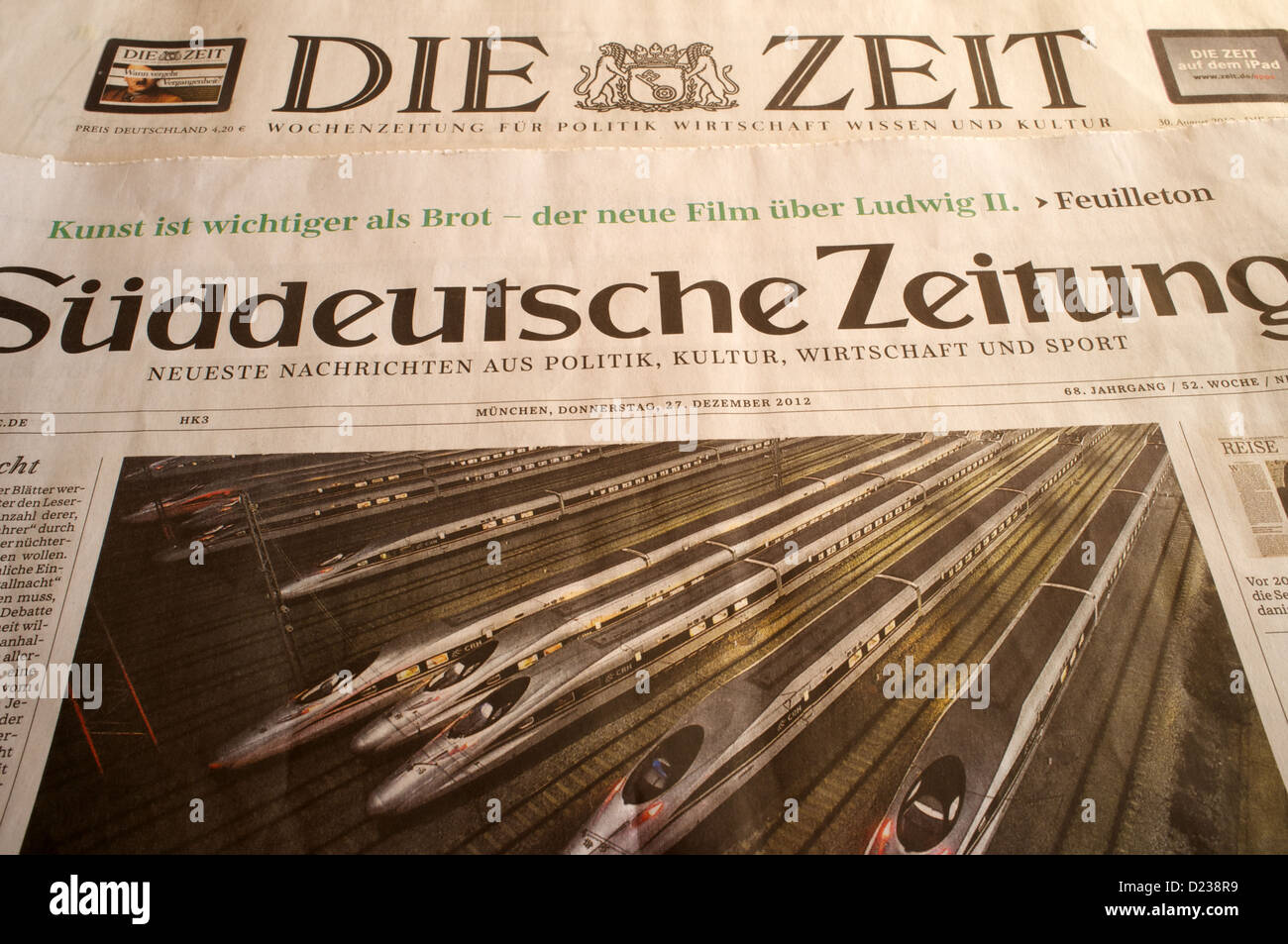 Broadsheet hi-res stock photography and images - Alamy