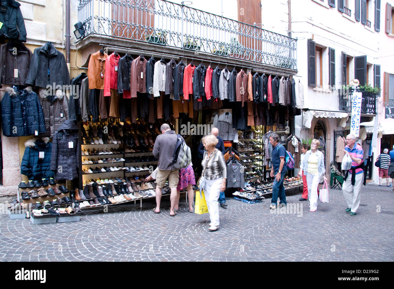 How to get around on lake garda hi-res stock photography and images - Alamy