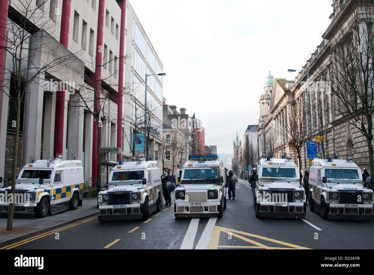 Psni vehicles hi-res stock photography and images - Alamy