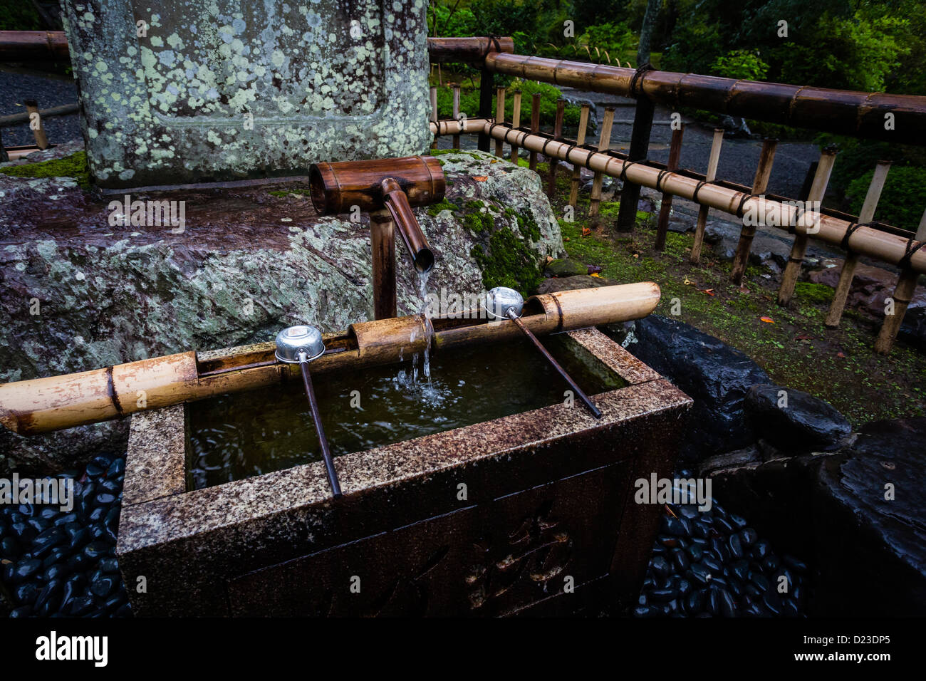 Temples in japan hi-res stock photography and images - Alamy