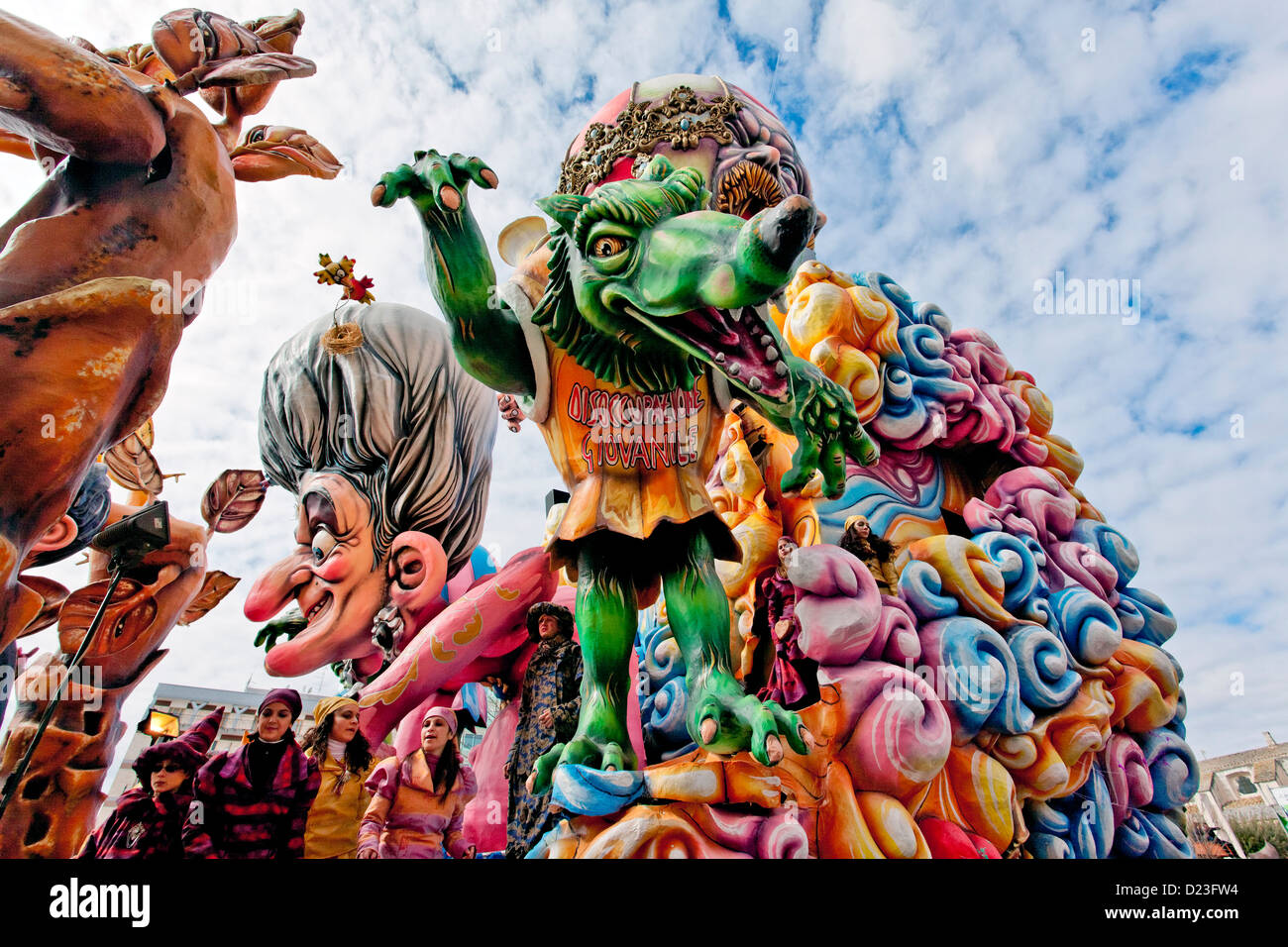 Carnival float hi-res stock photography and images - Alamy