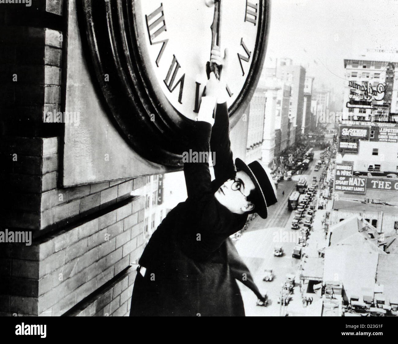 Harold lloyd hi-res stock photography and images - Alamy