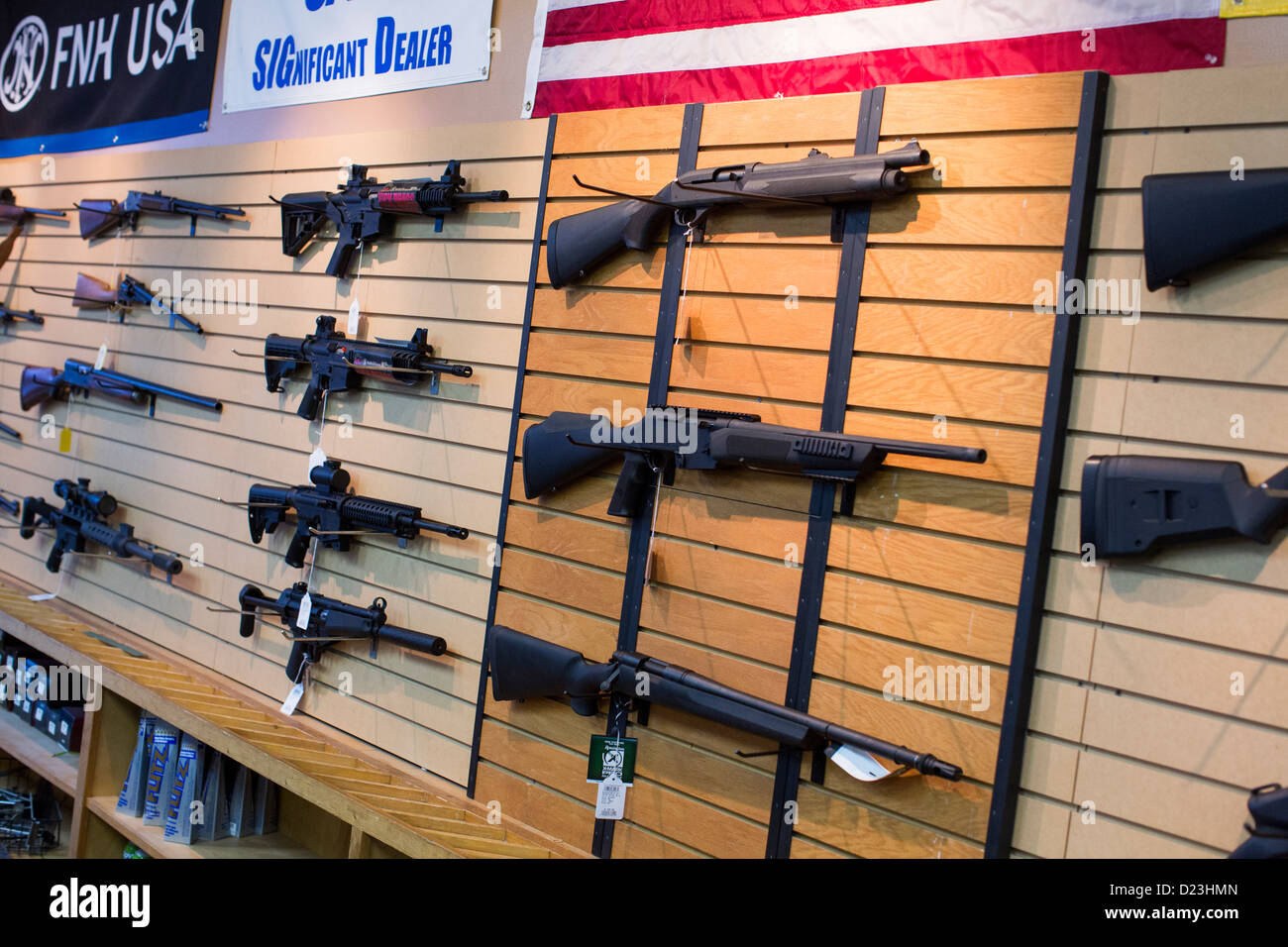 Usa assault rifle display hi-res stock photography and images - Alamy