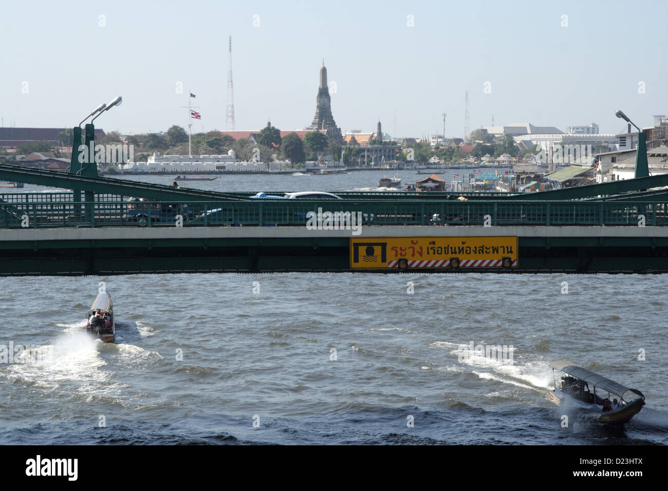 Phra Buddha Yodfa Memorial Bridge in Bangkok , Thailand Stock Photo - Alamy