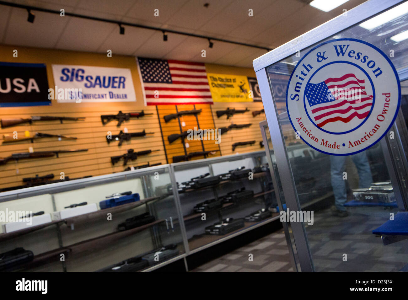 Usa assault rifle display hi-res stock photography and images - Alamy