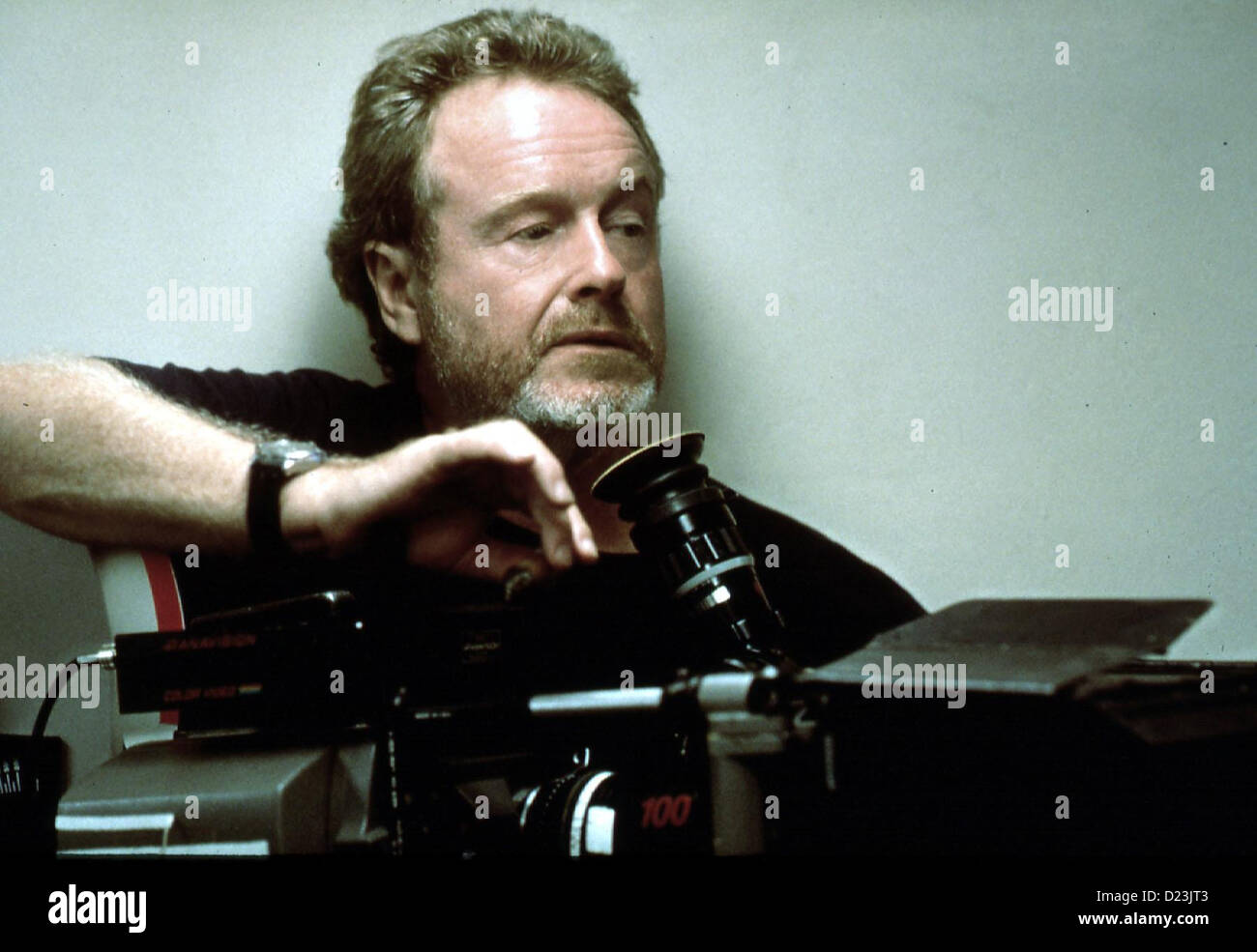 Ridley Scott Scott, Ridley RIDLEY SCOTT, 1997 bei Dreharbeiten zu G.I ...