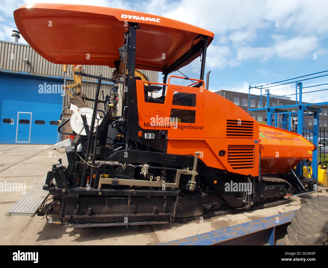 construction plant vehicles trucks Stock Photo - Alamy
