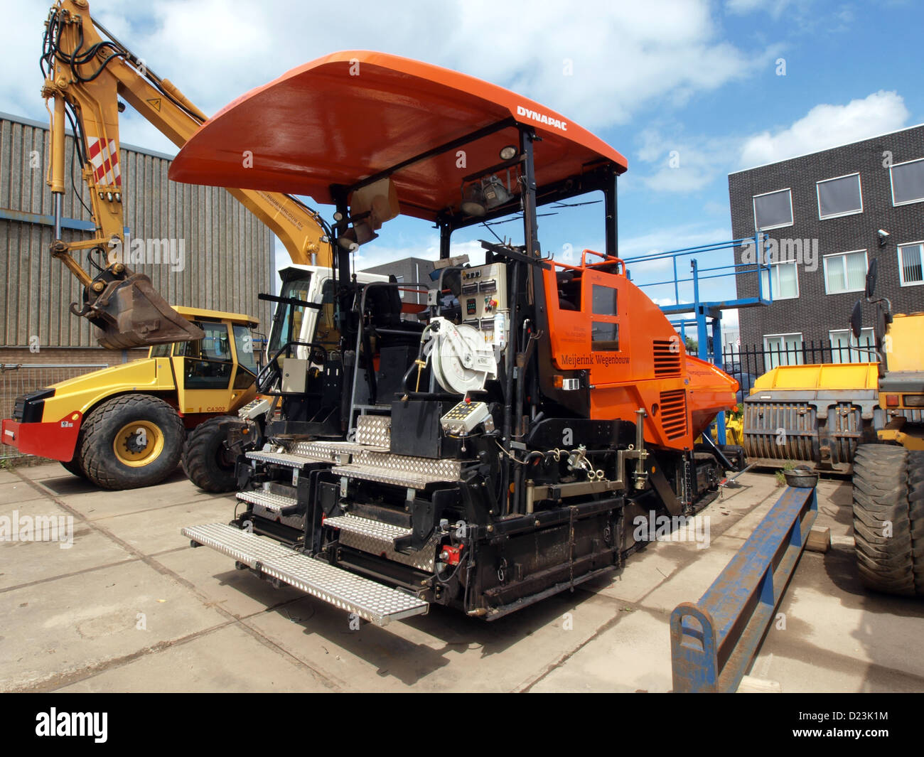 construction plant vehicles trucks Stock Photo - Alamy
