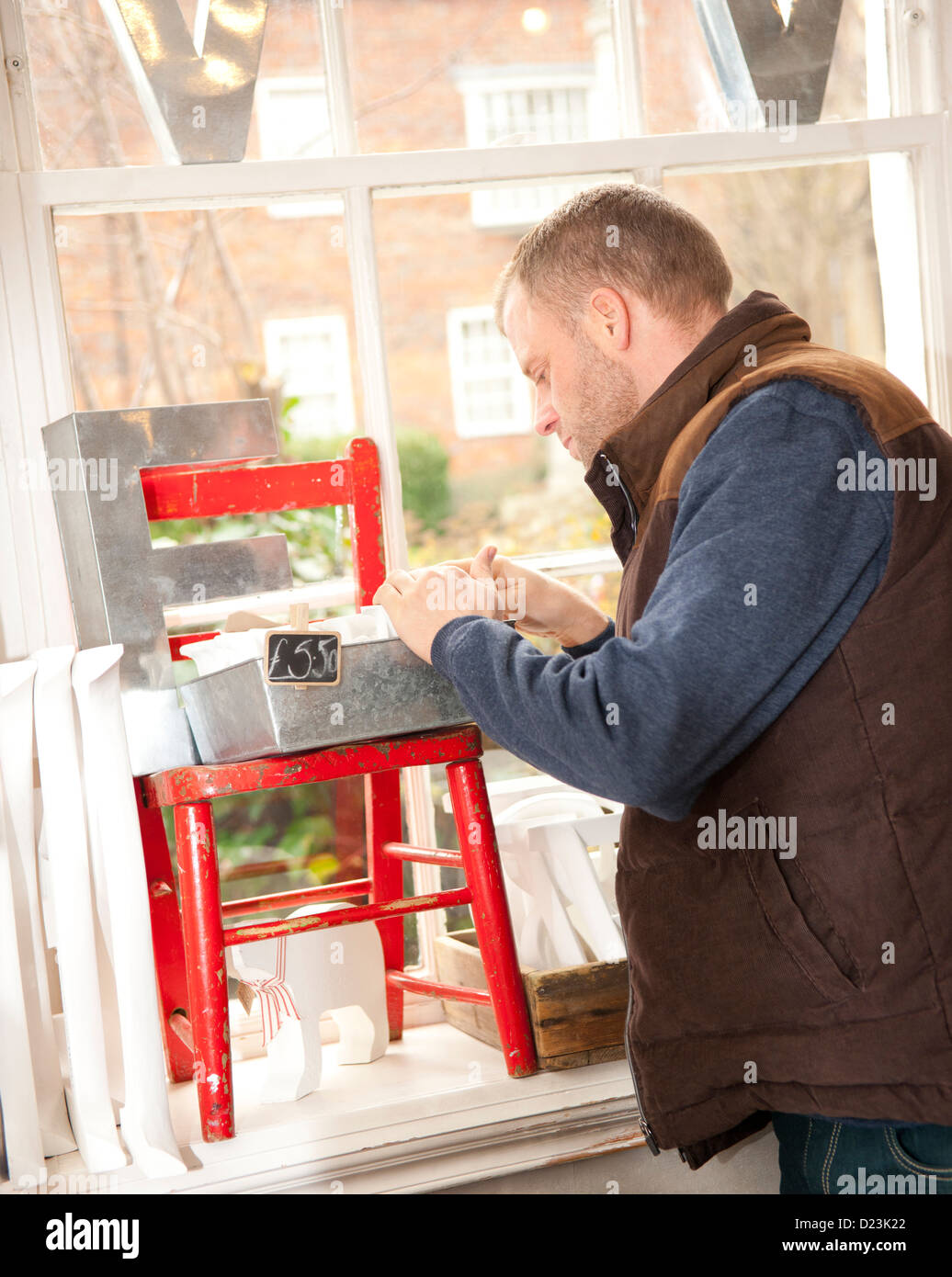 Village shop old man hi-res stock photography and images - Alamy