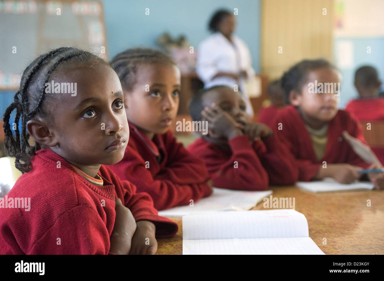 Ethiopian students in addis ethiopia hi-res stock photography and ...