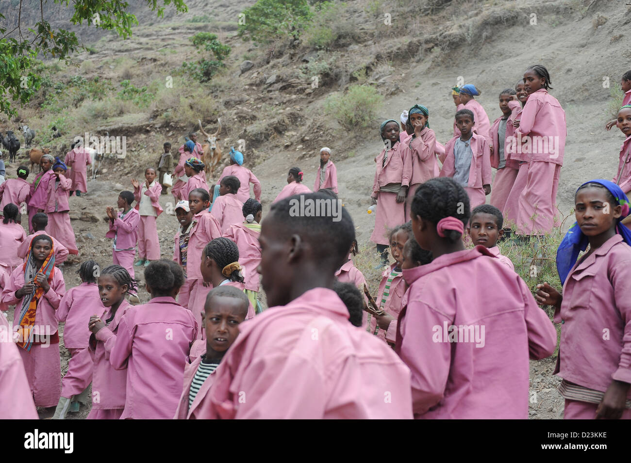 Zala Zembaba, Ethiopia, children and women go to your village Stock ...